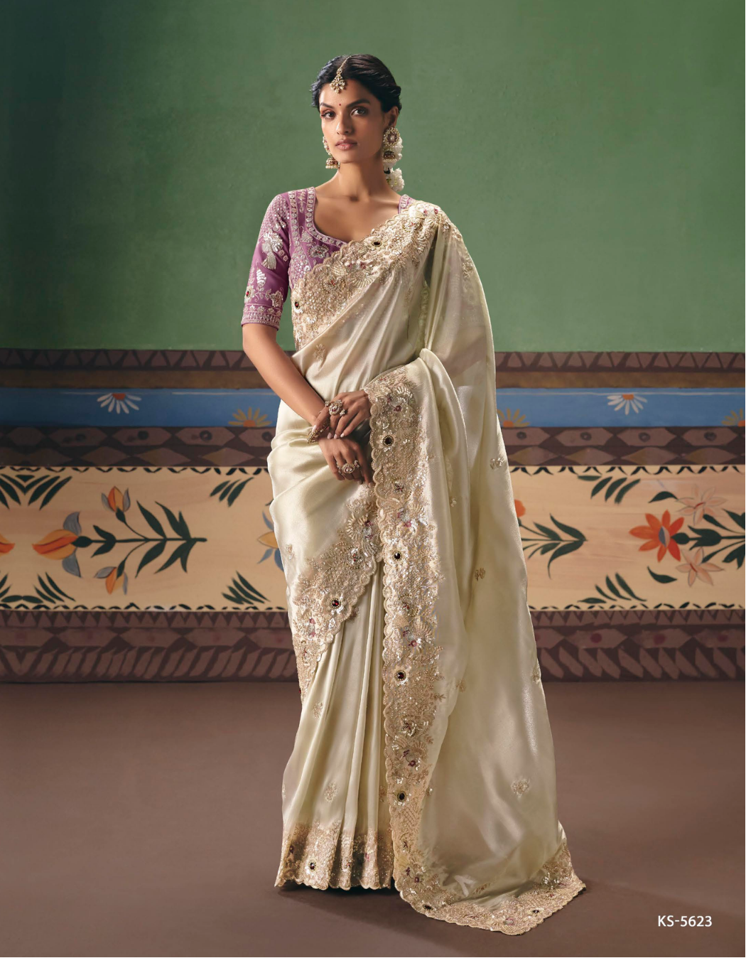 Buy Latest Sarees Online For Women | Odhni – ODHNI